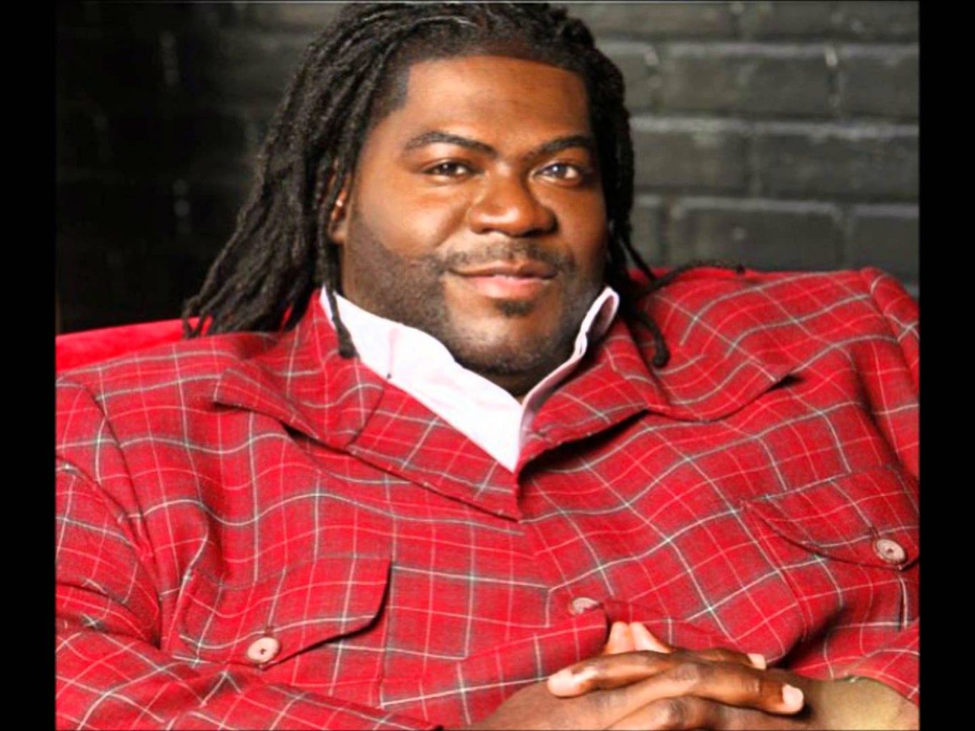 Derrick Starks Picks Up Family and Friends Mantle – GospelFlava.com